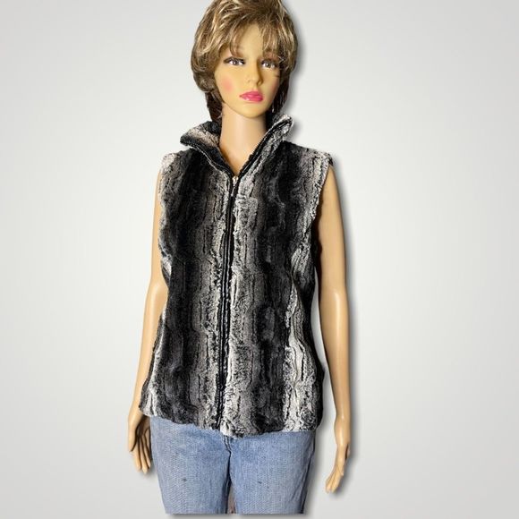 Toni Morgan | Jackets & Coats | Tonimorgan Fauxfur Vest | Poshmark